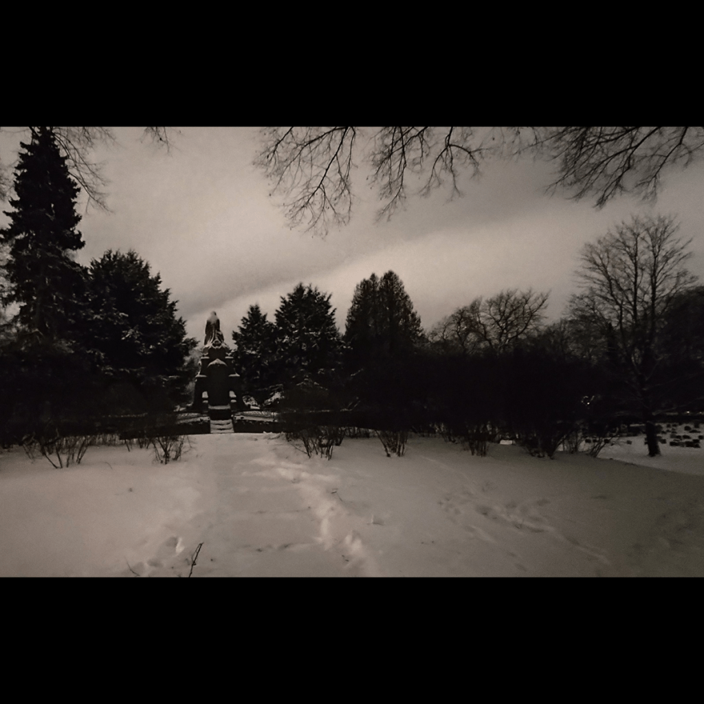 Grievances from a shallow grave – Gonzo With the Wind